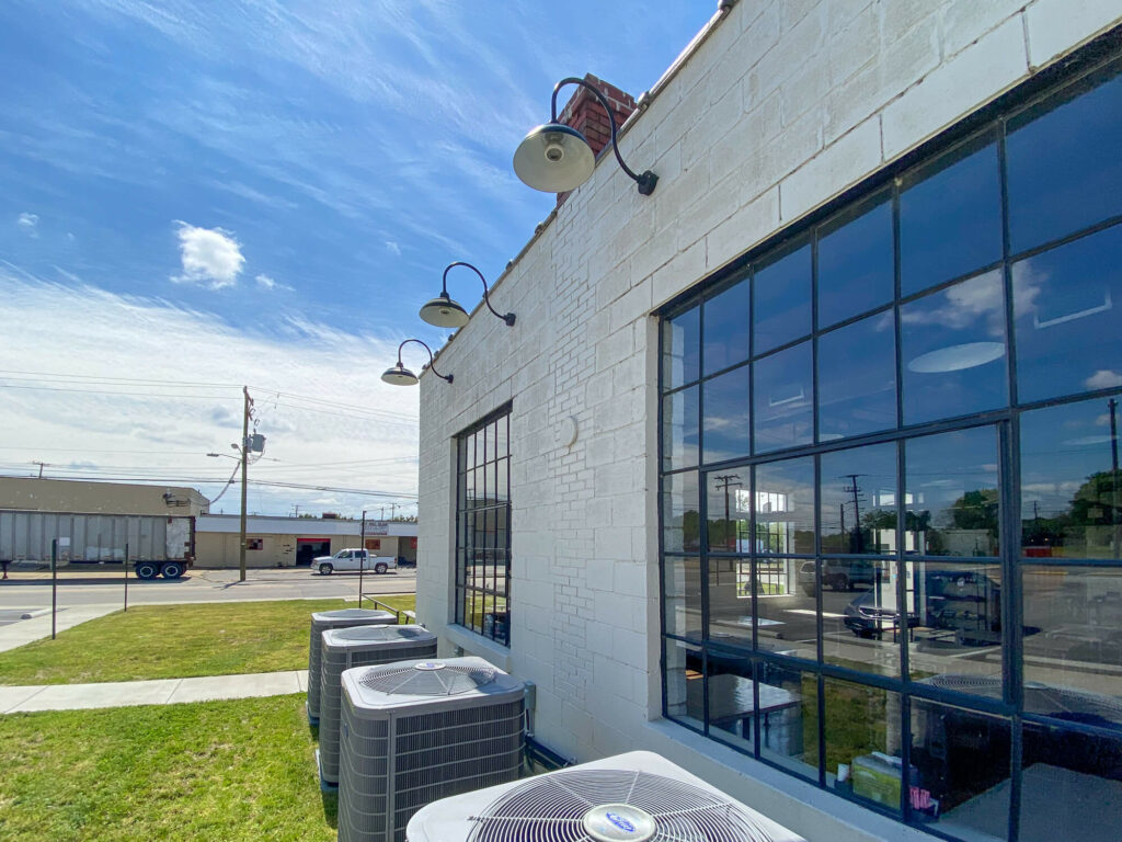 Carraway_Glass_Saucys_BBQ-Glass-Doors-Windows | Carraway Glass